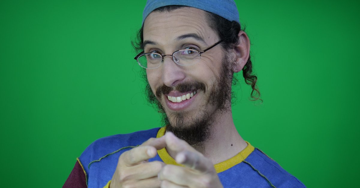 Yahal Chazan, Actor in "Our Station," Reveals Behind-the-Scenes Secrets ...