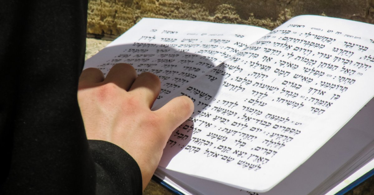 What Does It Mean to Pray With Intention? - Hidabroot