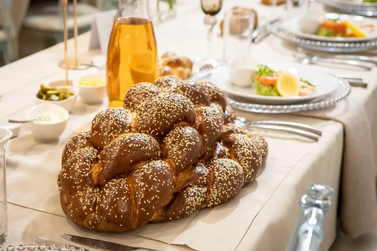 סעודת שבת בטעם אחר המנהגים הייחודיים של עדת כורדיסטאן הידברות